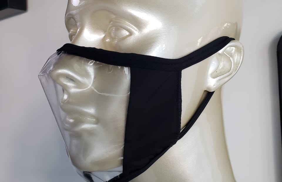 Novidade: Fabiola Molina Store produz máscaras com transparência na ...
